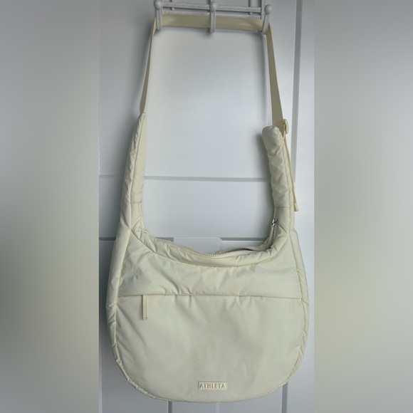 Athleta | Bags | Athleta All About Medium Crossbody Gym Bag Sporty ...